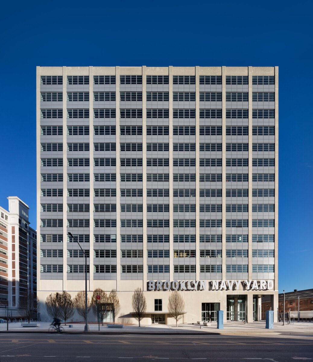 Brooklyn Navy Yard, Building 77 - Beyer Blinder Belle Architects & Planners