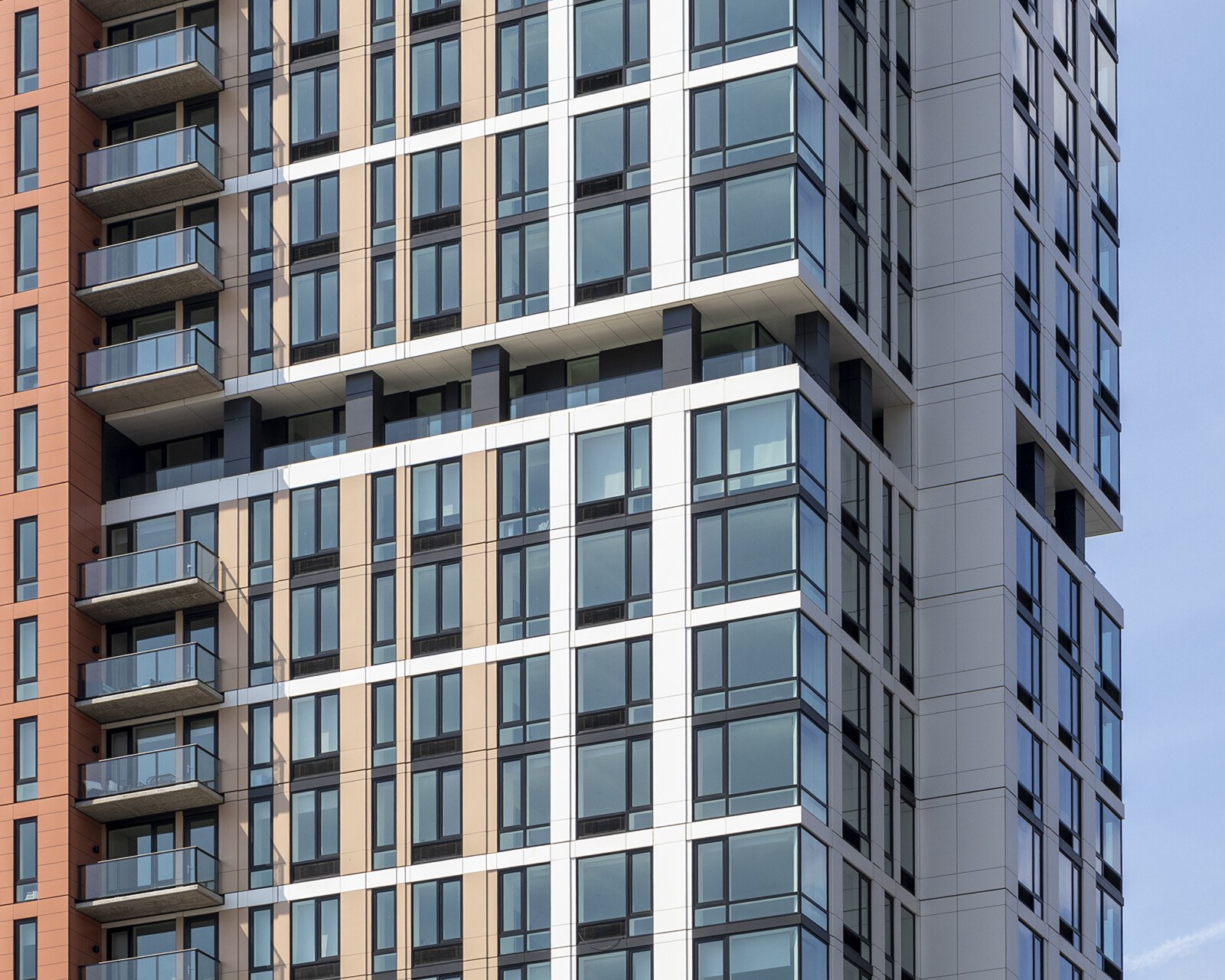 Iconiq 777 - Beyer Blinder Belle Architects & Planners